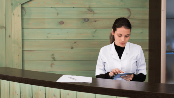 Office Reception: Your Business's Guide to First Impressions - Arnolds ...